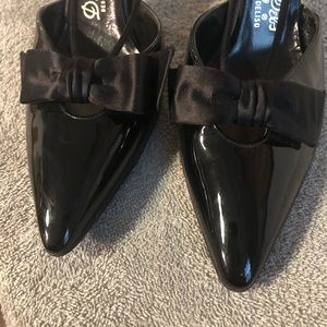 DeLiso | Shoes | Vintage Deliso Debs Blk Patent Leather Heels Sz 7 ...